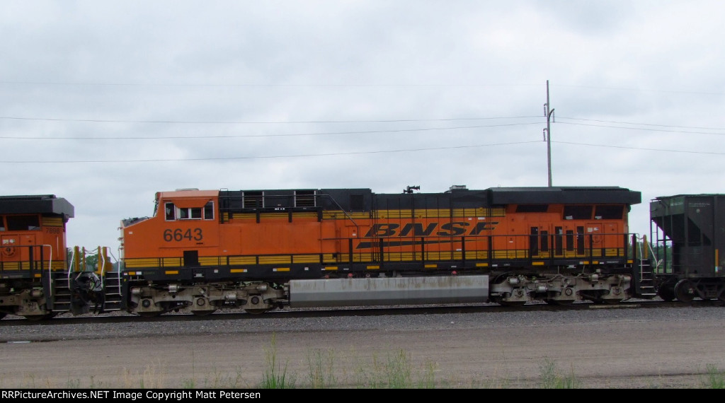 BNSF 6643